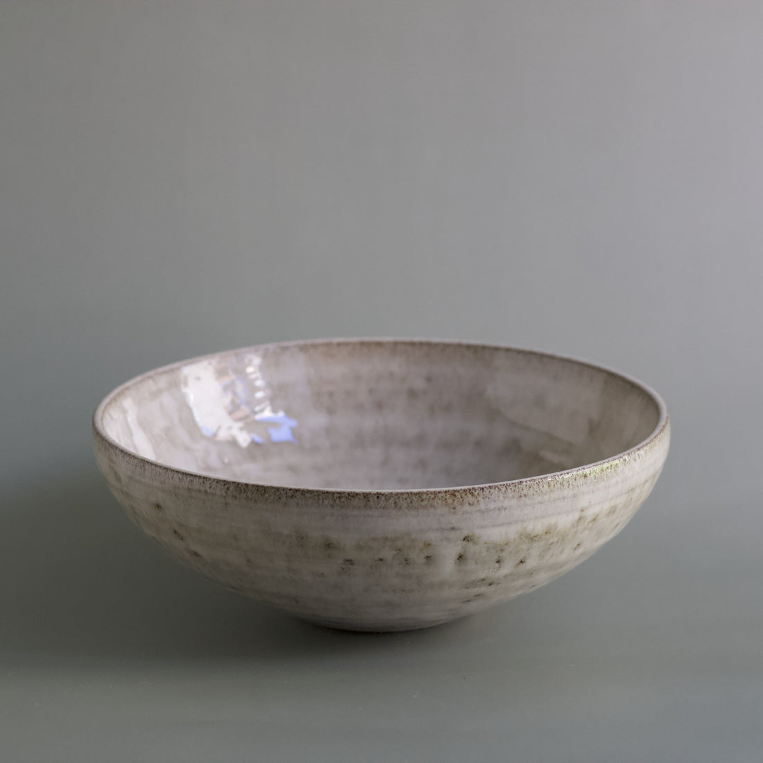 Odd Medium Bowl - Floating White – Odd Boys Ceramic